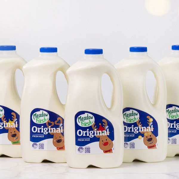 Meadow Fresh Xmas Milk | Meadow Fresh